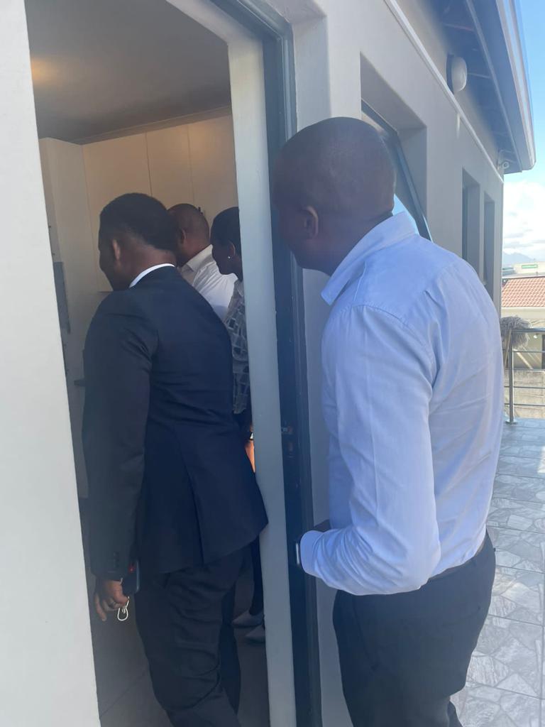 Gallery | JM Holdings